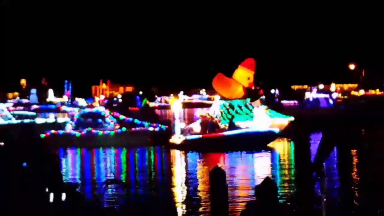 Merry Christmas 2017 Boat Parade - YouTube