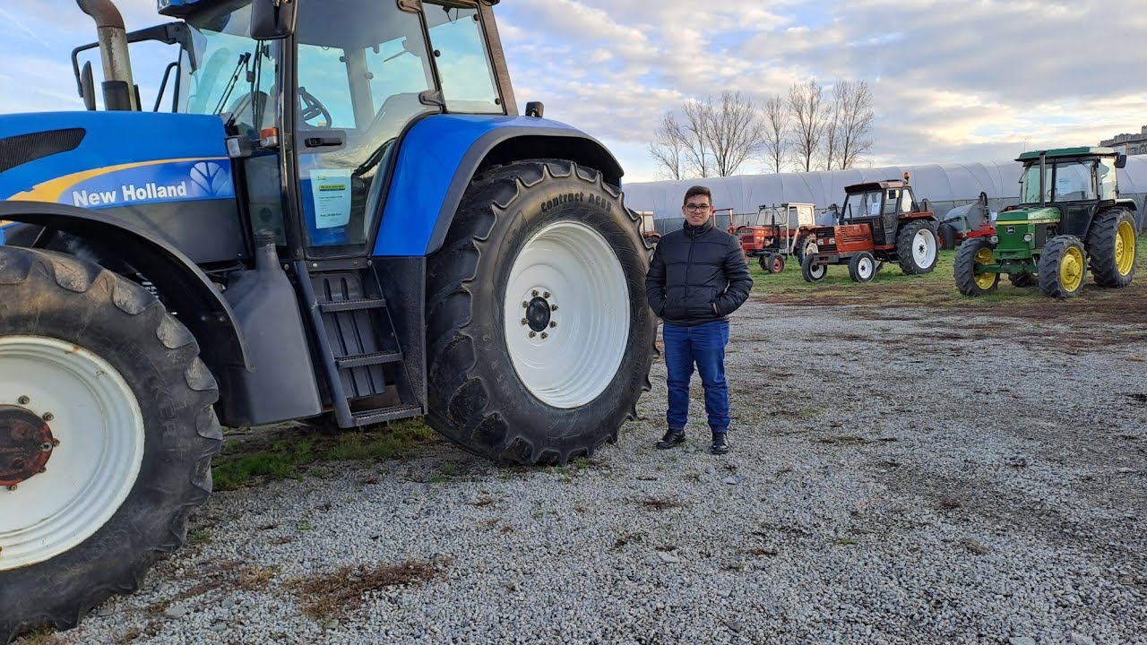 La un târg de tractoare și utilaje agricole din Panic județul Sălaj ...