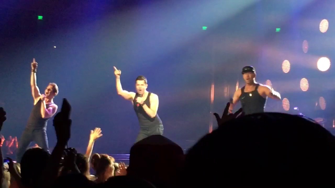 NKOTB - Remix 5/21/17 - Austin - YouTube