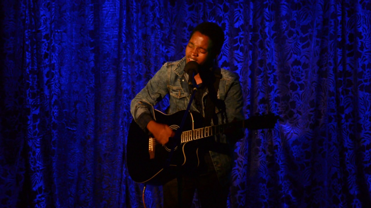 Hloniphani Art Mthethwa- Crimson love by Asanda Msaki (cover) Music On ...