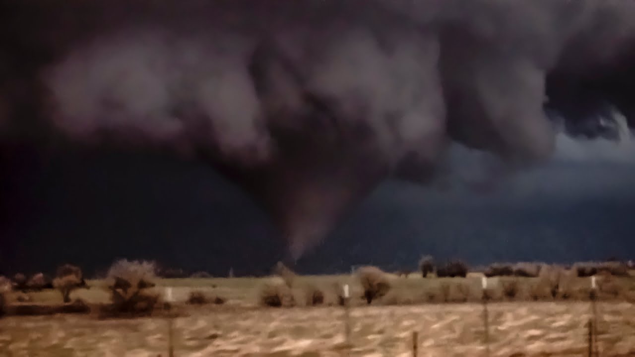 Dark Tornado - Alta Vista, KS - YouTube