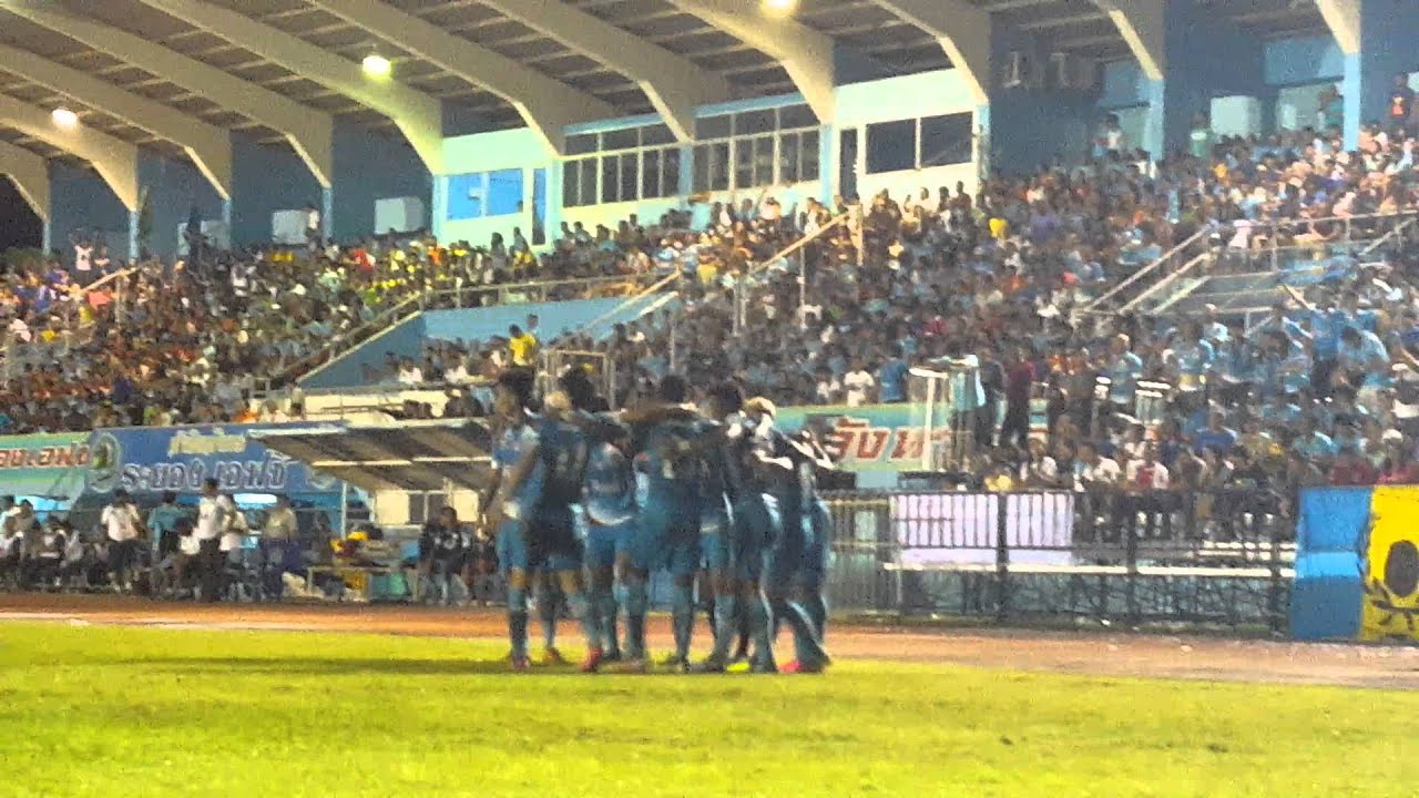 นาทียิง ระยองเอฟซี ultras rayong cheer - YouTube