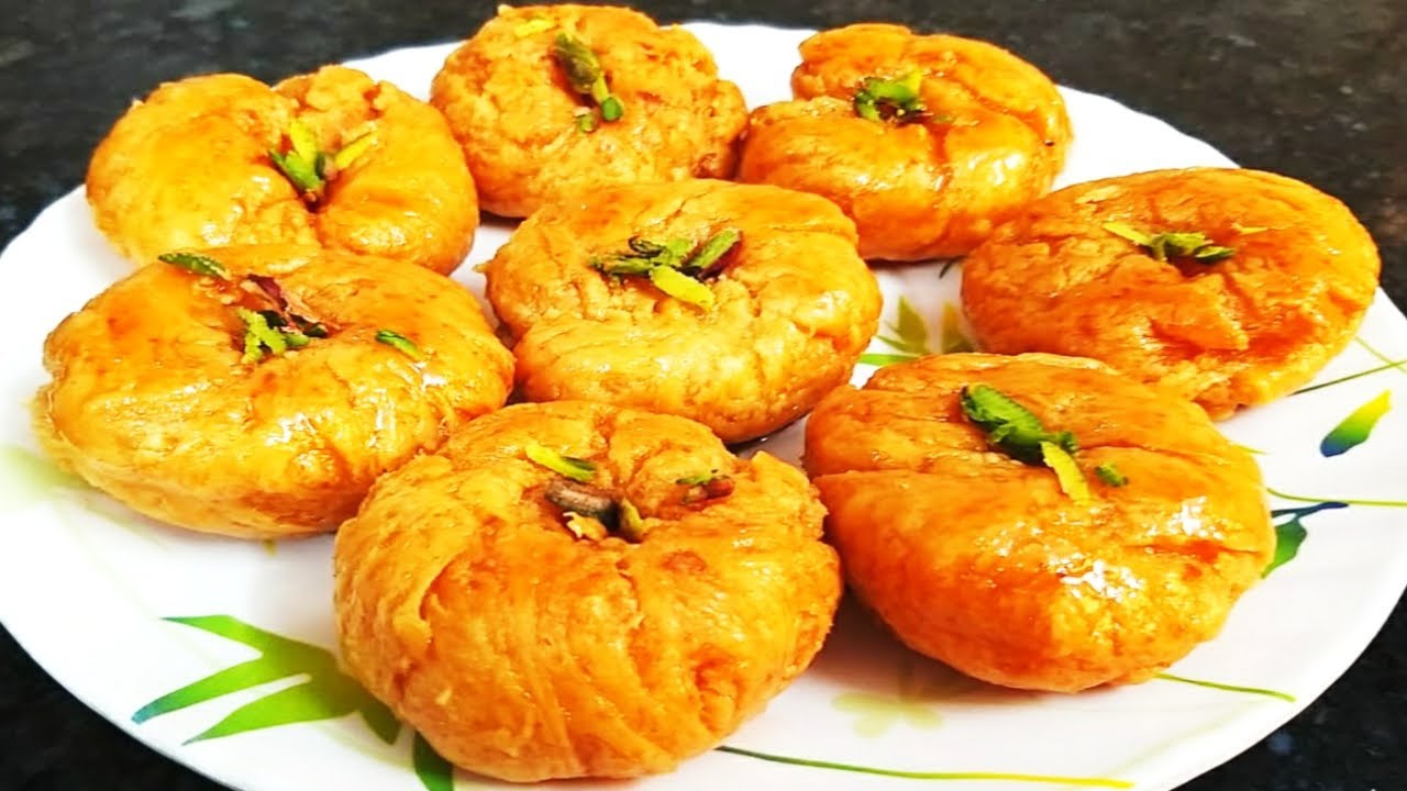 Balushahi Recipe with Perfect Measurements | बालूशाही |Halwai Jaisi ...