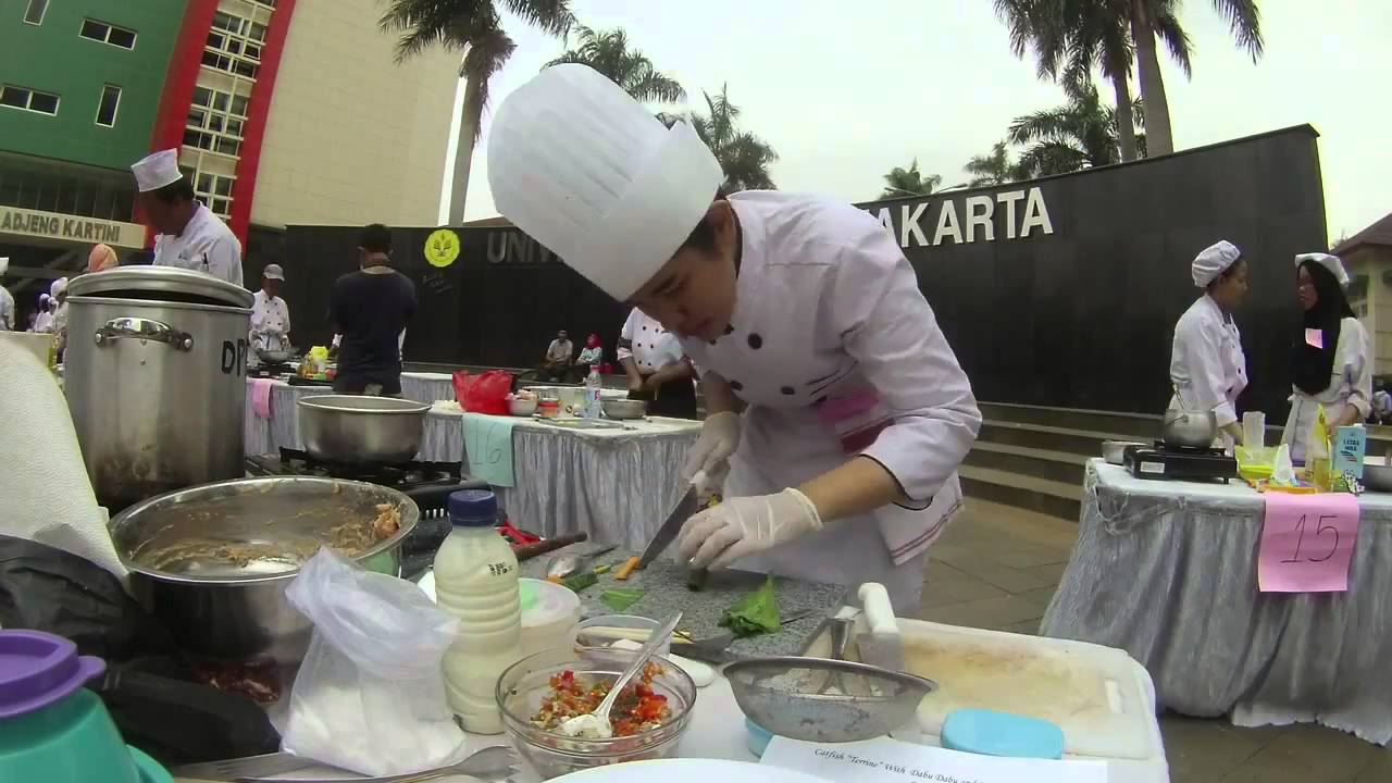 GoPro Hero 3 Timelapse Cooking Competition - YouTube