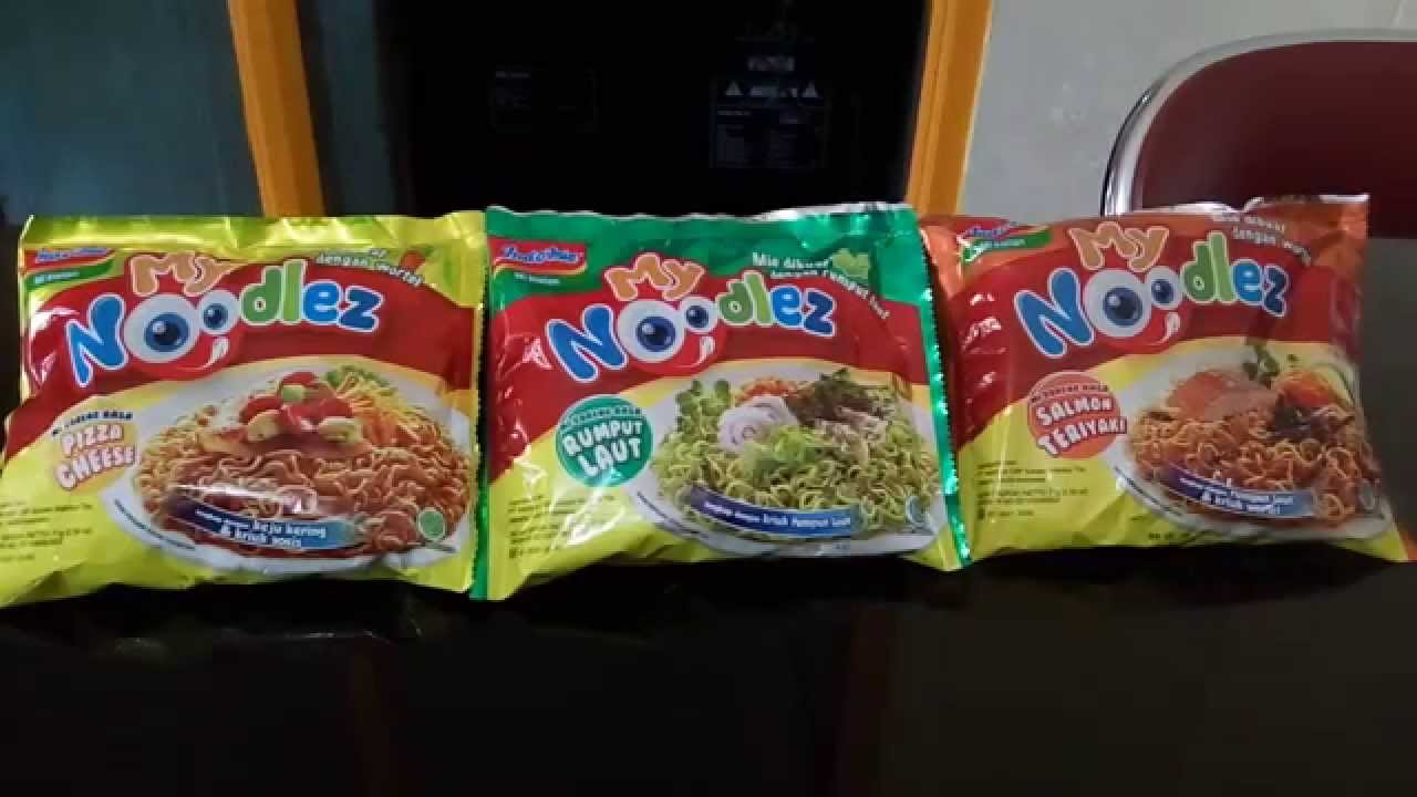 Food Review : Indomie My Noodlez Rumput Laut (MIE HULK) - YouTube