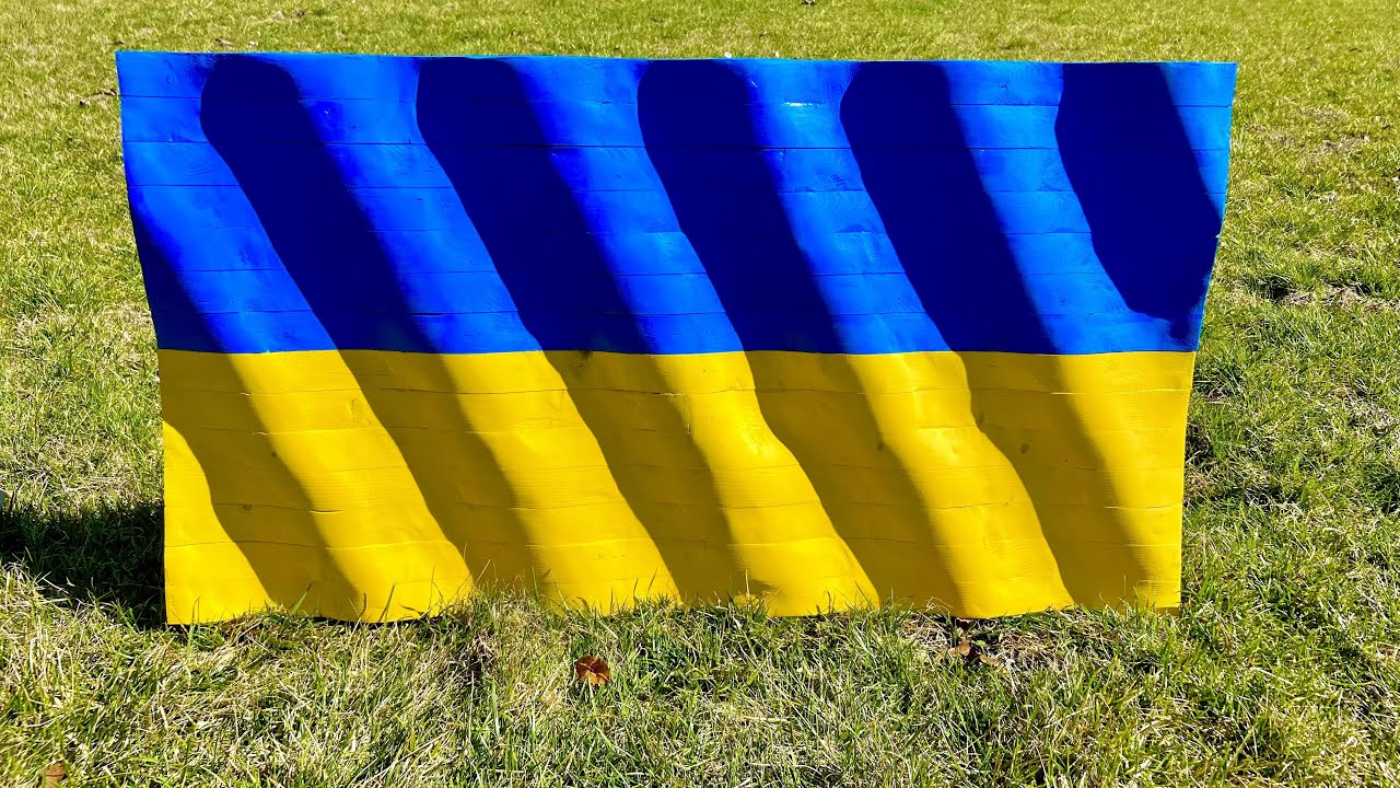 WAVING WOODEN FLAG TUTORIAL- UKRAINE Edition - YouTube