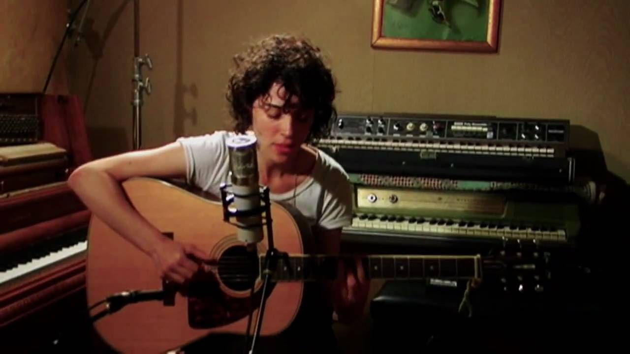 St Vincent - "Actor Out Of Work" - Lake Fever Sessions - YouTube