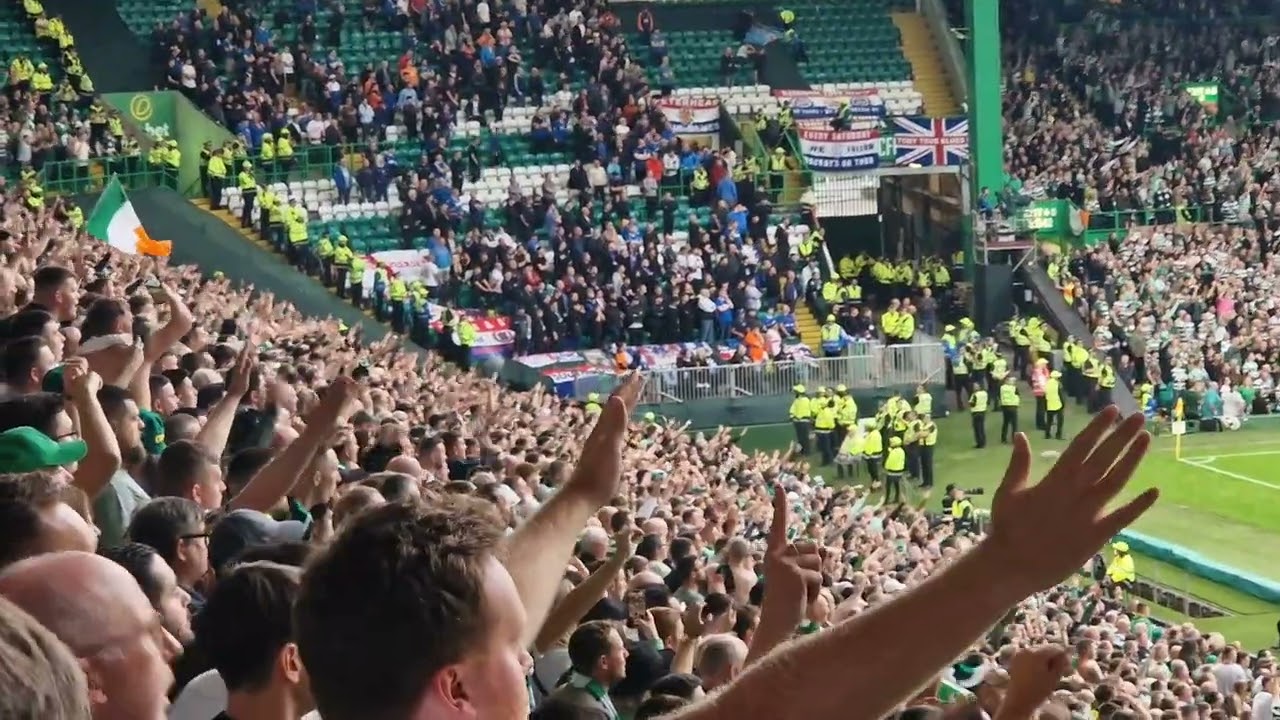 Celtic Fans taken the pi$$ out of the rangers fans | Up the road - YouTube