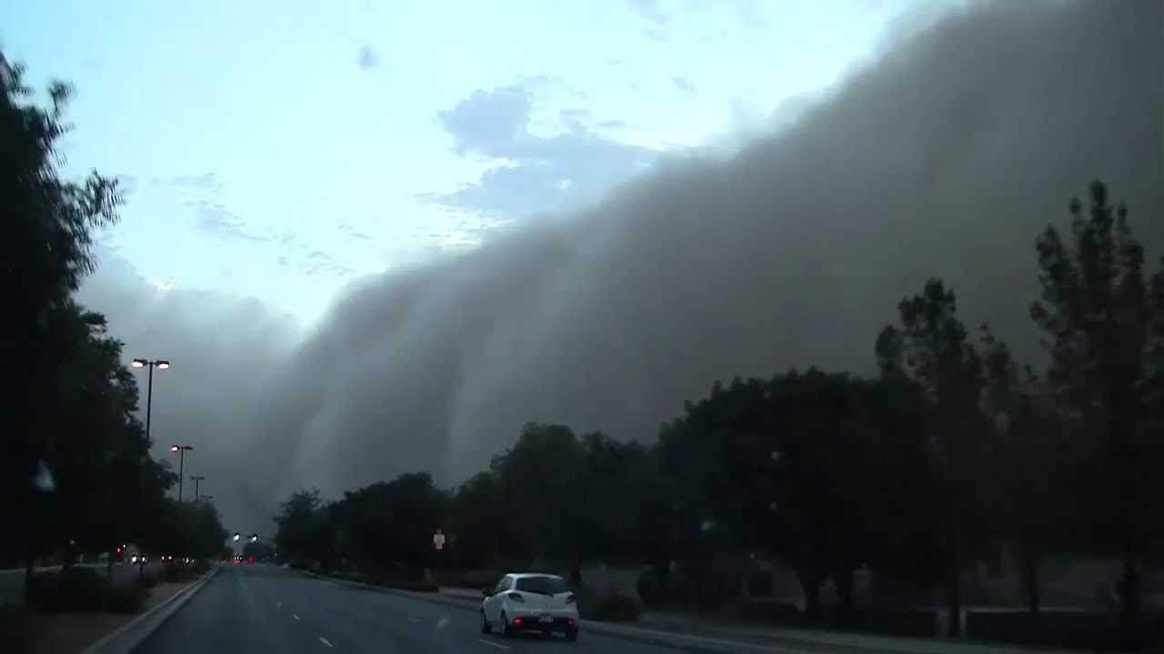 Extreme Dust Storm Takes Over Phoenix, Arizona 2011 - YouTube