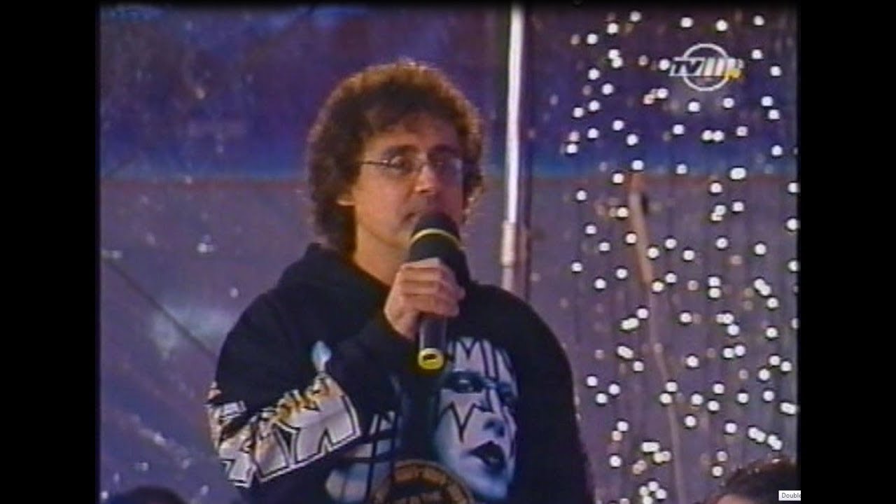 MERRY CHRISTMAS EVERYONE - Joe Demicoli 2006 - YouTube