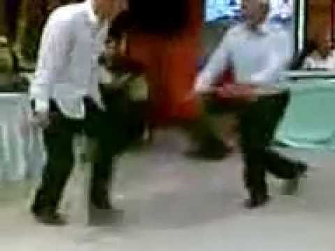 Düğünde şahane kopanlar