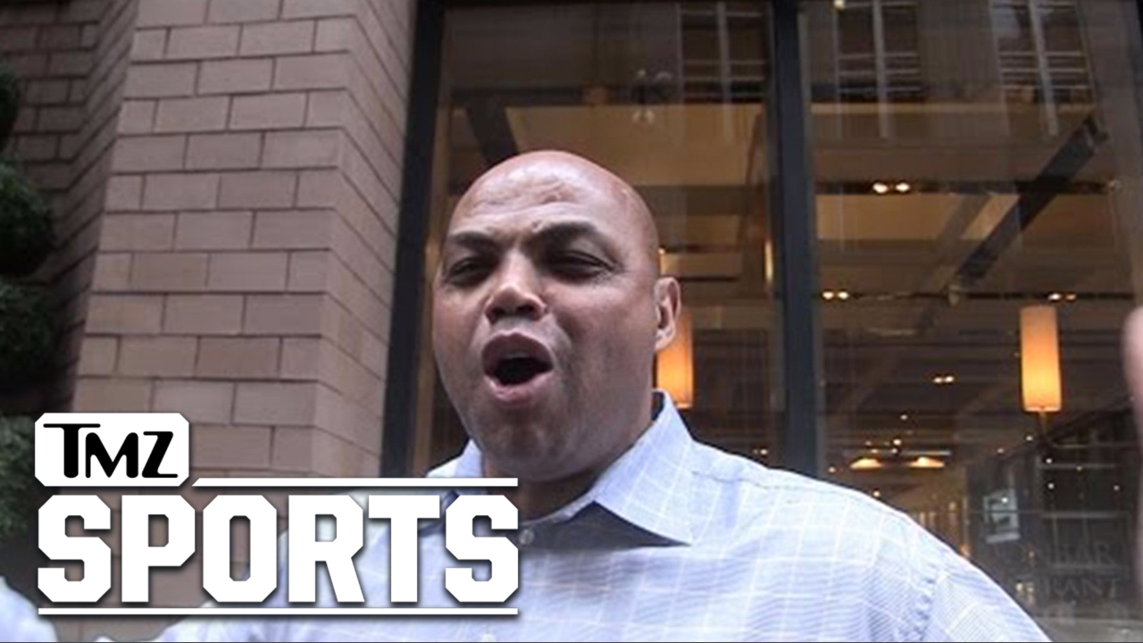 Charles Barkley Gives TURRIBLE Blackjack Advice | TMZ Sports - YouTube