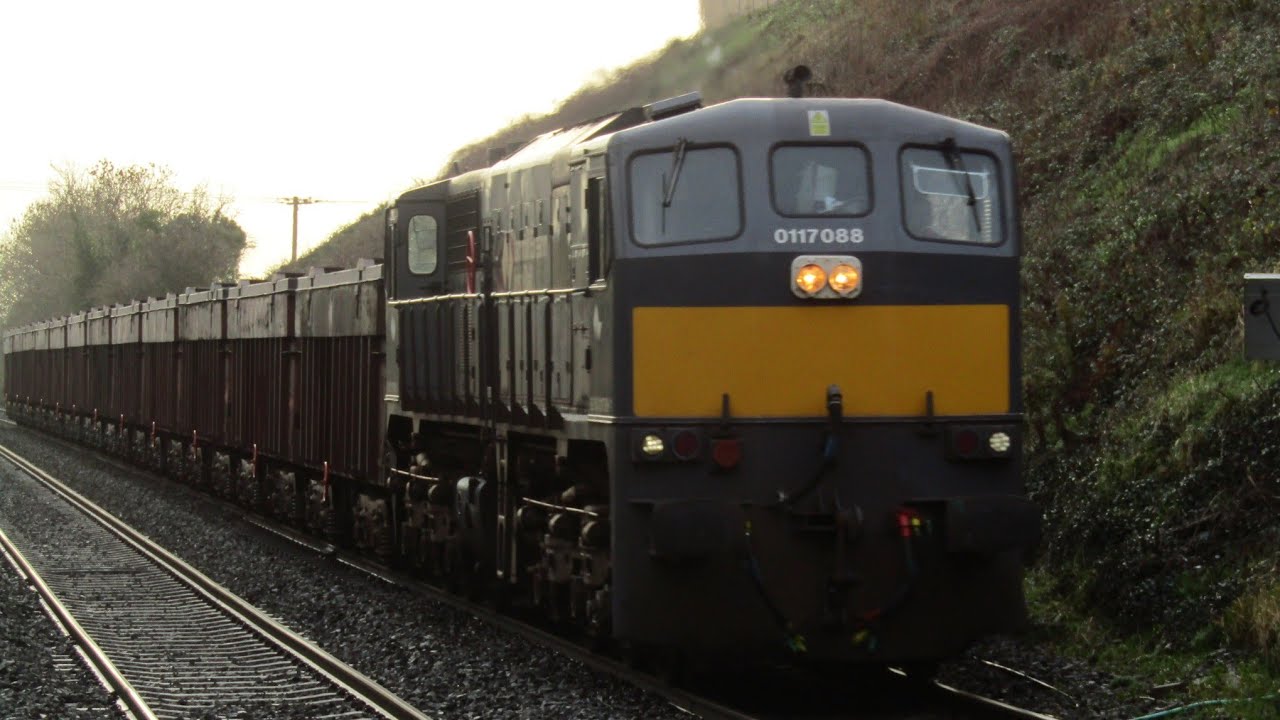 Irish Rail 071 Class Loco Number 088 On A Tara Mines - Donabate, Dublin ...