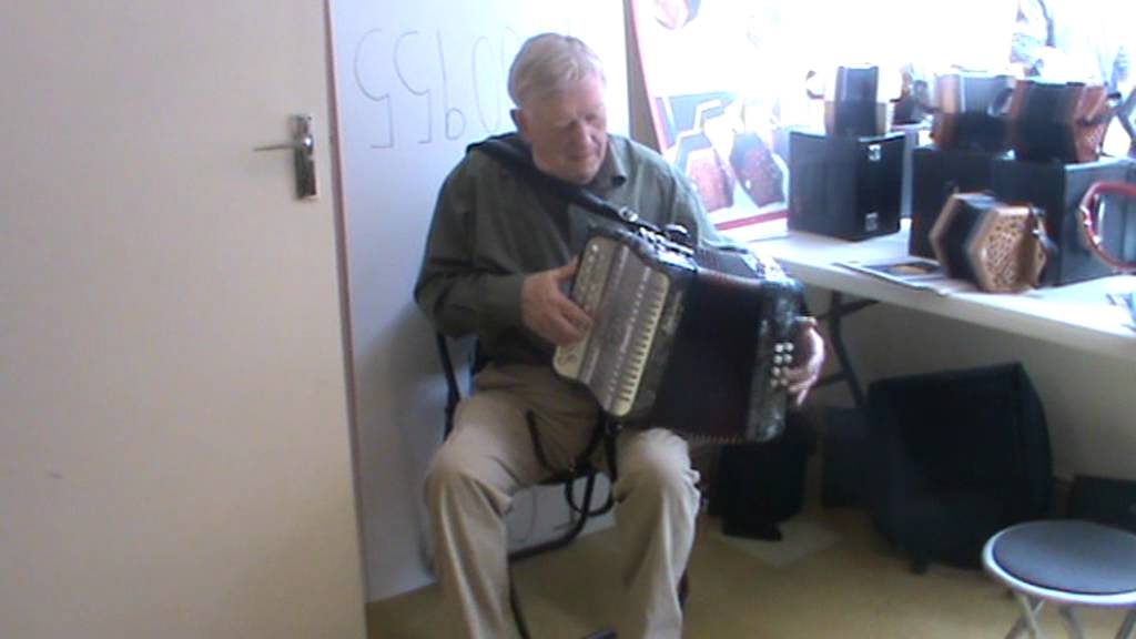 BOBBY GARDINER PLAYING 3V STOPPER PAOLO SOPRANI "THE CLARE SHOUT".MPG ...