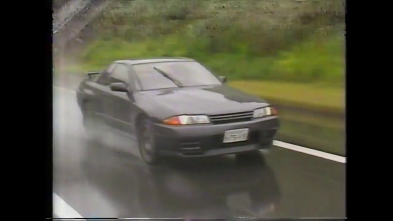 新車情報89 R32 GTR - YouTube
