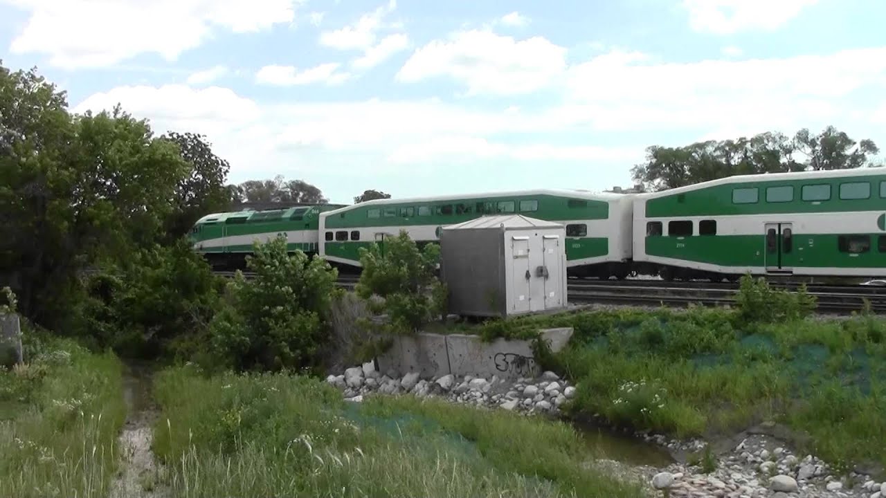 Go train 644 Ikea Burlington ont June 21 2015 - YouTube