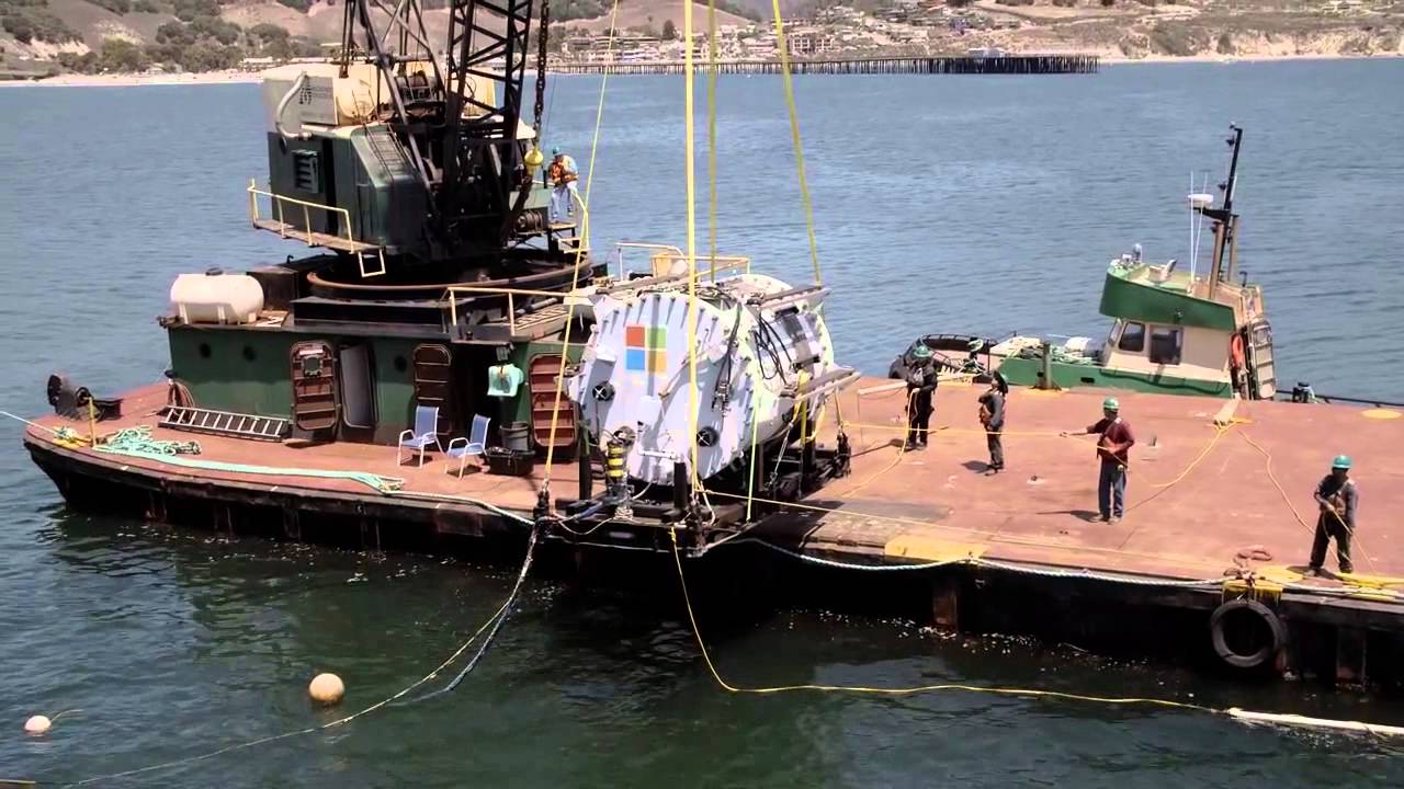 Proyecto Natick de Microsoft - Data center bajo el agua - YouTube