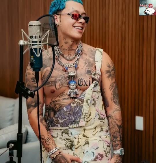 La Inspiradora historia de Bless: El cantante de medellín - YouTube