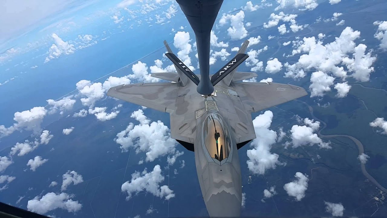 F-22 Raptor Refueling Contact HD 60FPS - YouTube