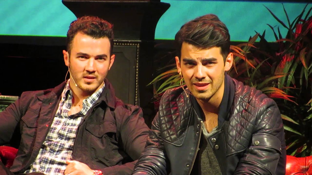 Do You Like Cats and Joe's Kitten Pancake - YouTube