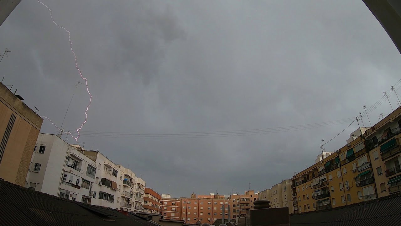 Tormenta en València, 1-6-2021 (v. larga) - YouTube