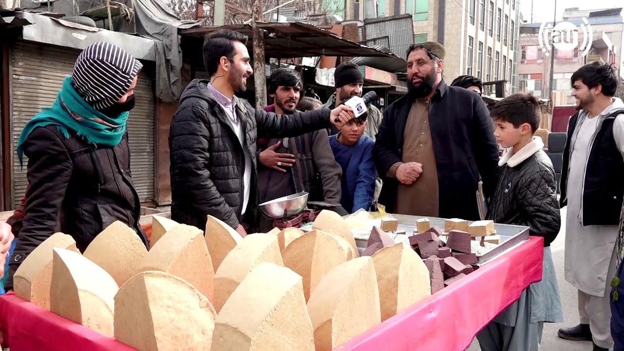The seller of Badakhshan’s Talkhan in Chindawol, Kabul / فروشنده تلخان ...