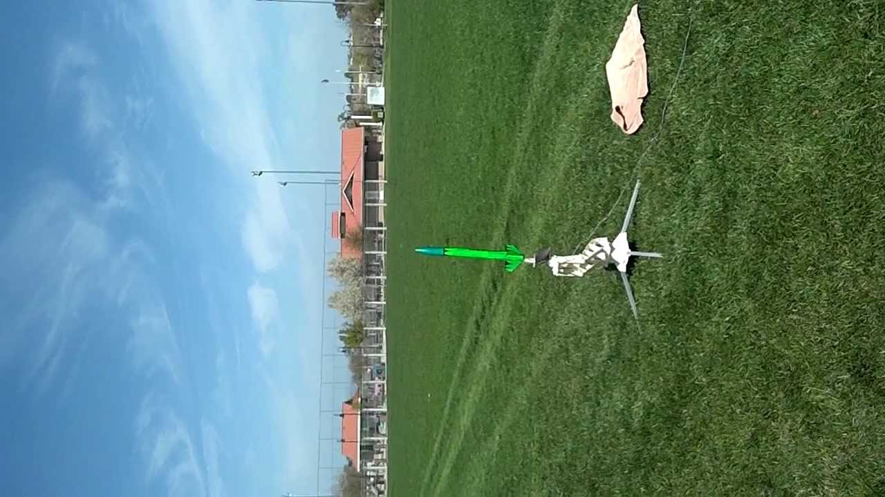 My first rocket launch. The Mean Green. - YouTube