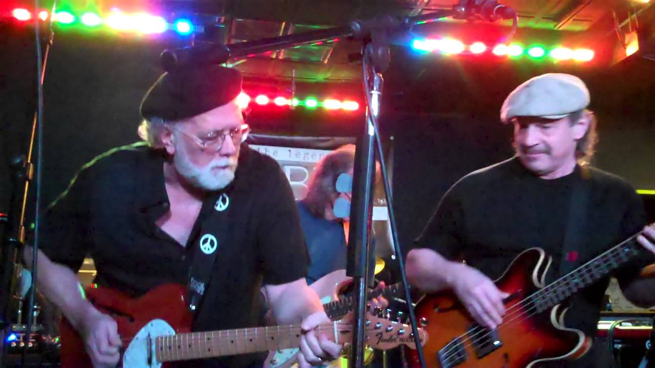 Michael Tearson Introduces Johnnys Dance Band Dobbs Philly - YouTube