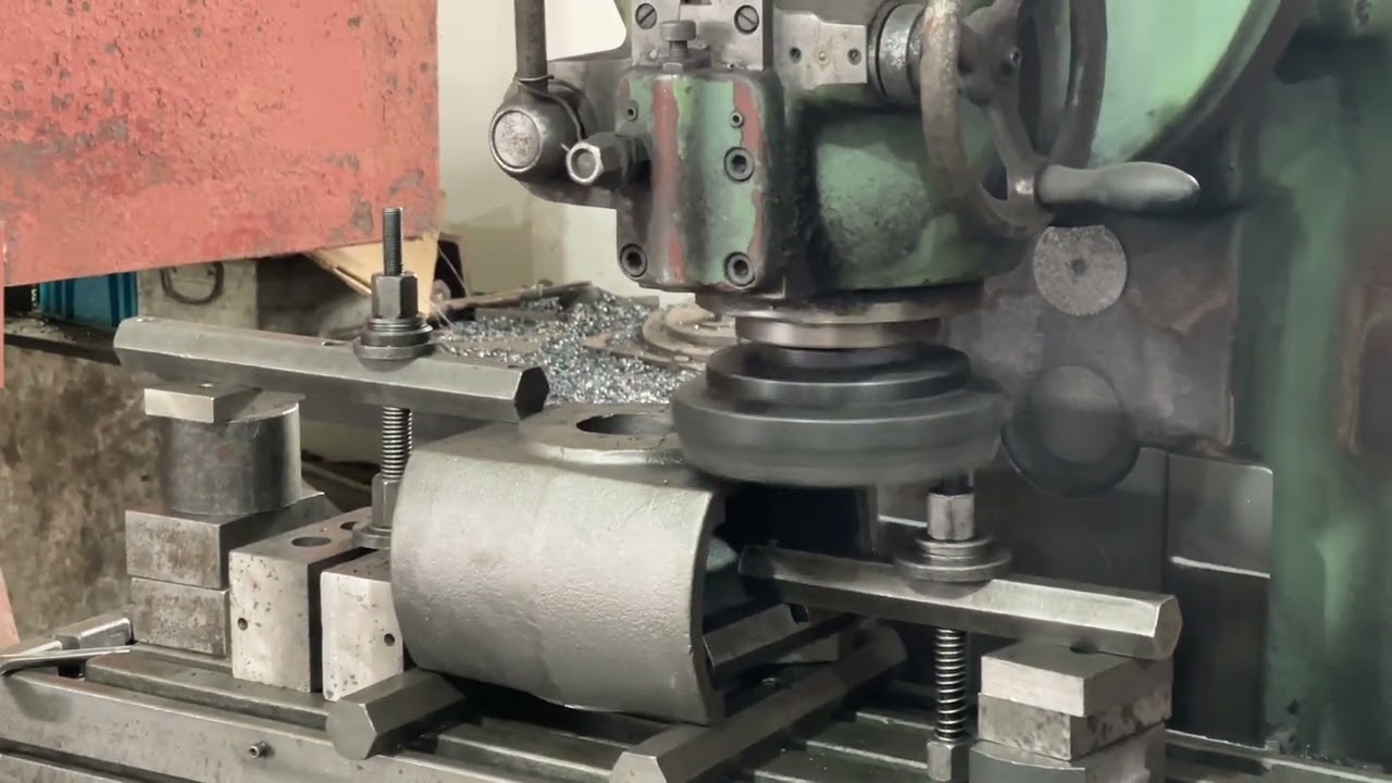 How to process the surface of steel parts with milling machine - YouTube
