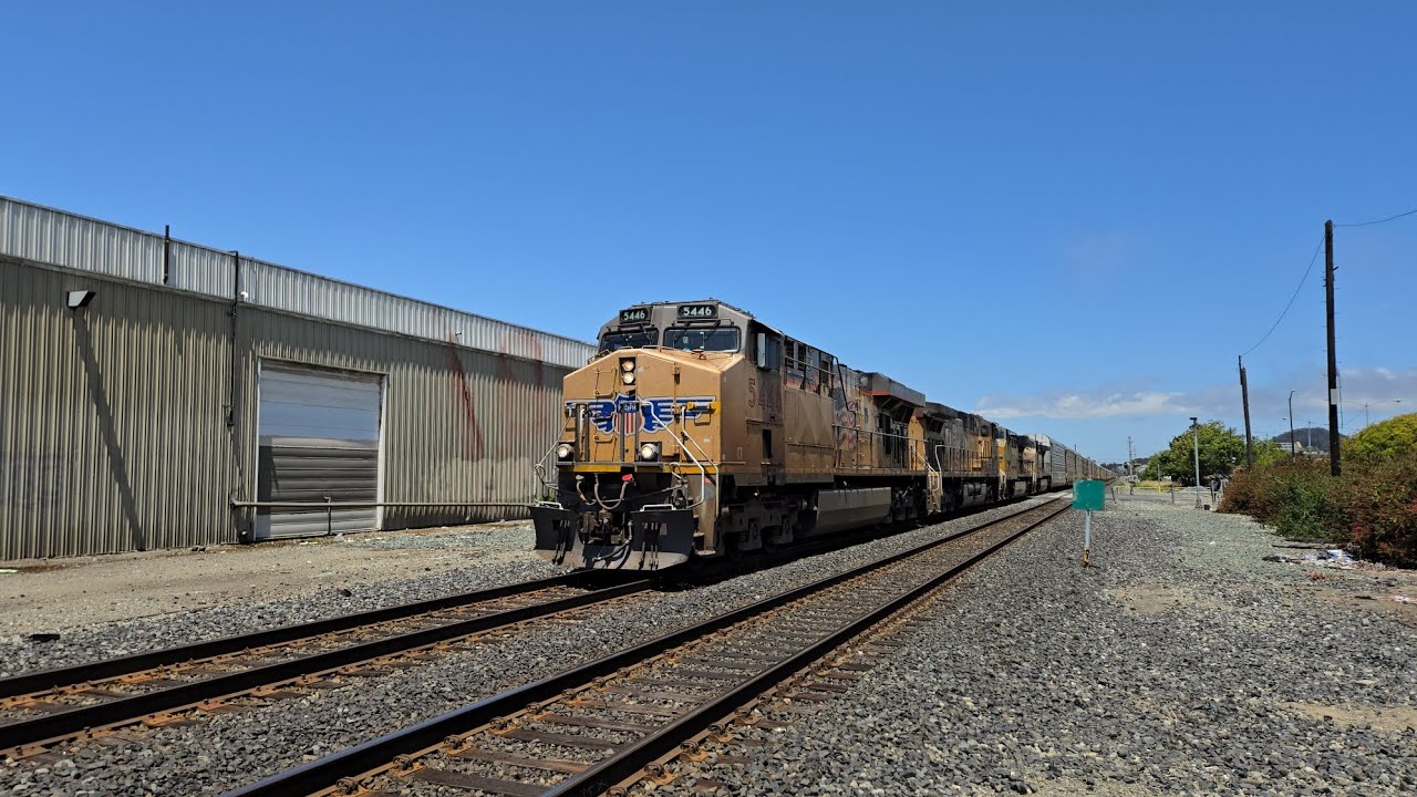 Union Pacific MROMI at Berkeley Station with UP #5446, #5623, #7199, and #5618 #unionpacific ...