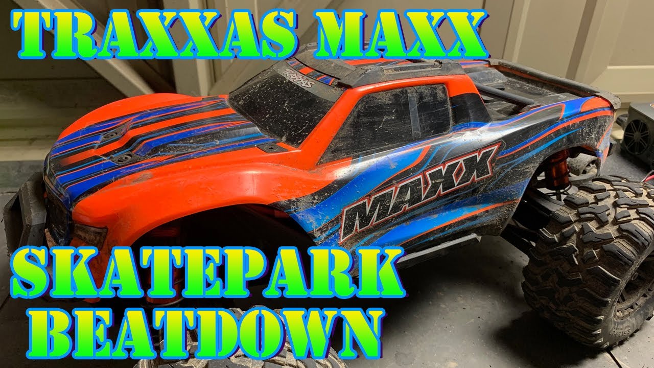 Traxxas Maxx 4s RC Truck hits the New Skatepark - YouTube