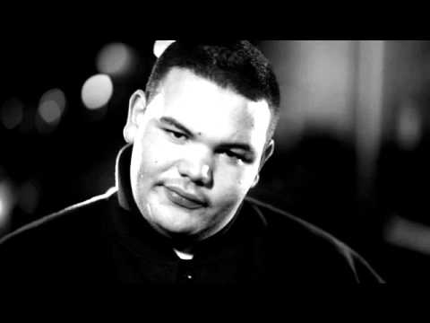 Sadek - La légende de Johnny Niuuum - YouTube
