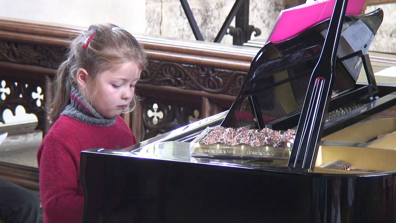 Lauren Carty plays Copycat by Cecilia George - YouTube