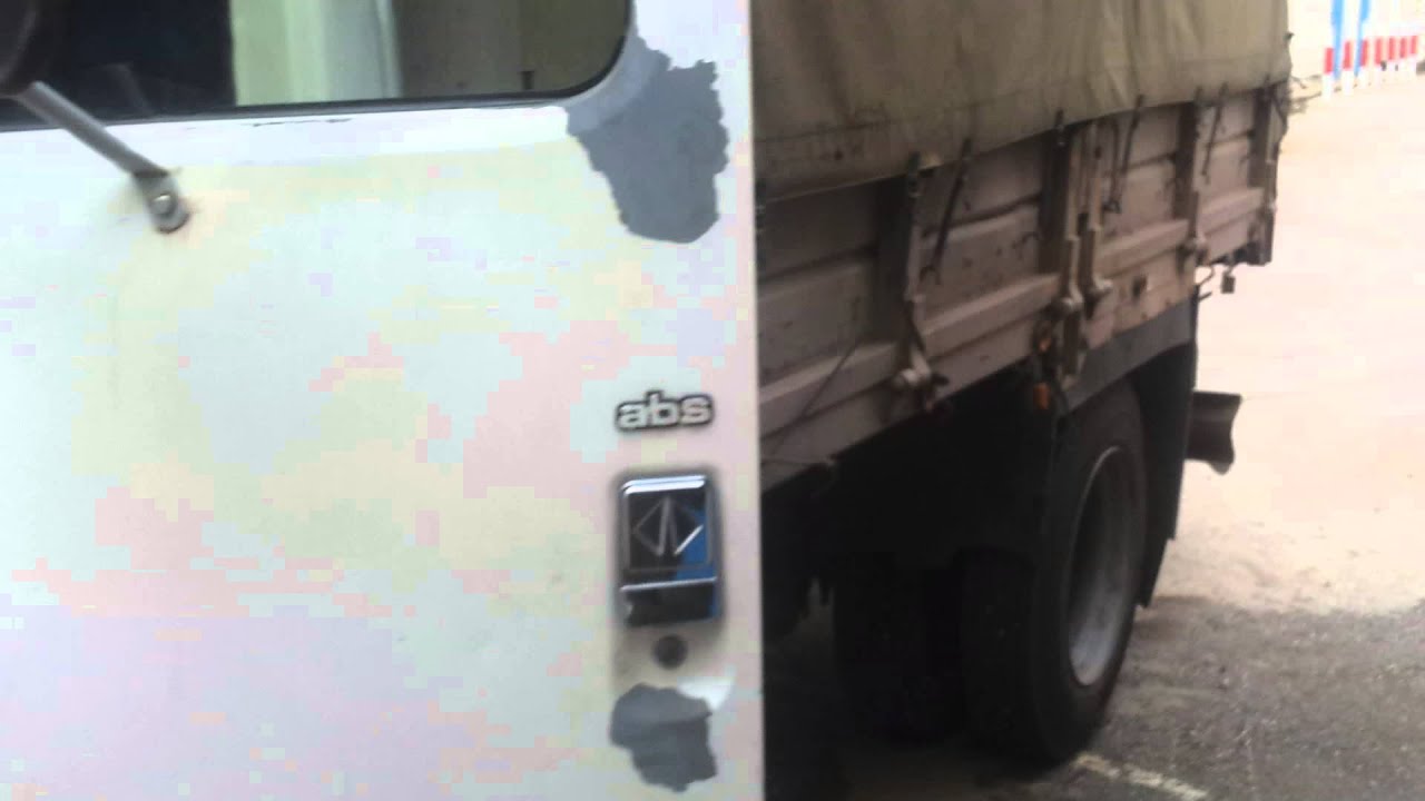 Start Navistar International with Chevy key. - YouTube