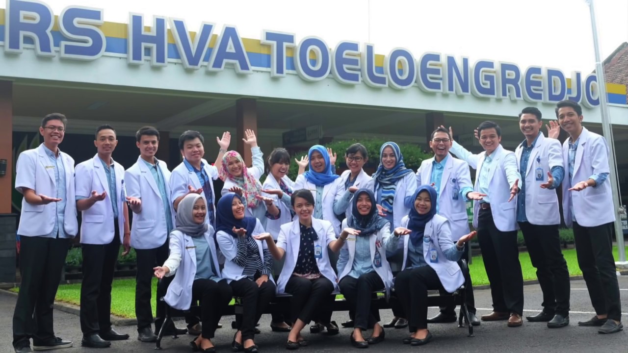 PERSEMBAHAN DOKTER INTERNSIP RS HVA PARE KEDIRI 2015-2016 - YouTube