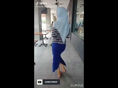Tik tok Berhijab punggung ketat
