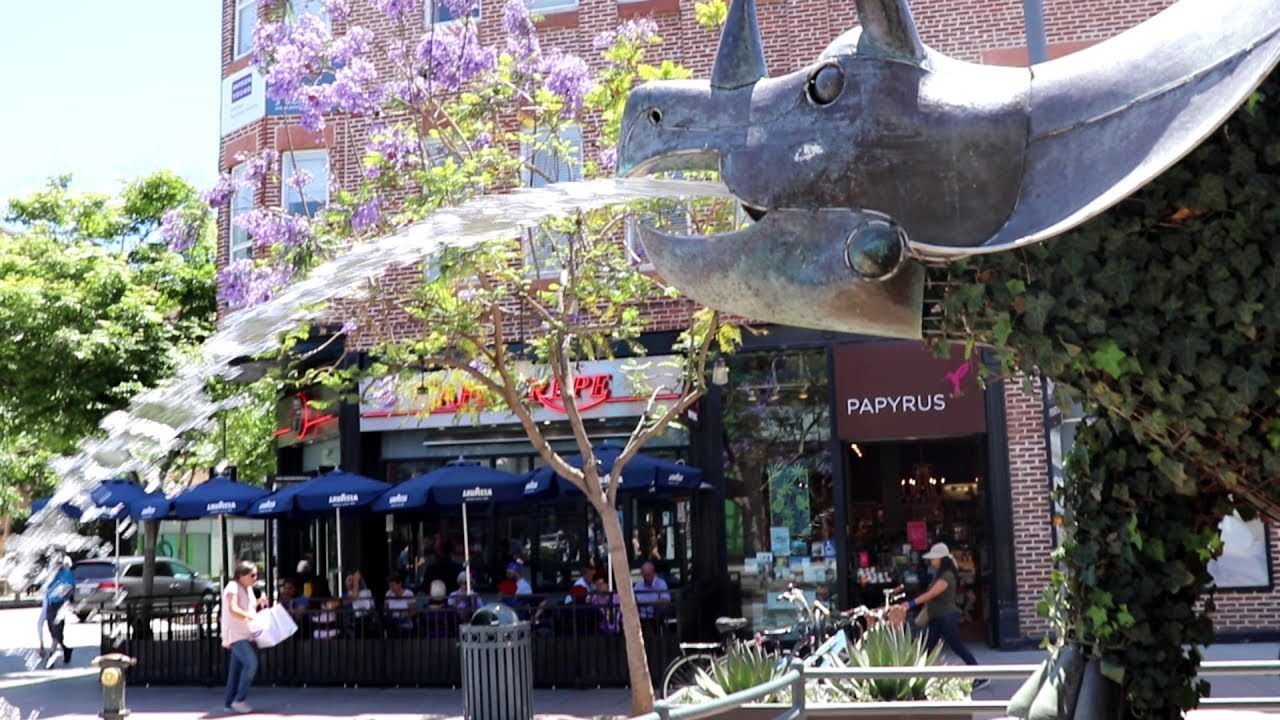 PRETTY IN PINK Filming Locations - Trax Record Store - YouTube