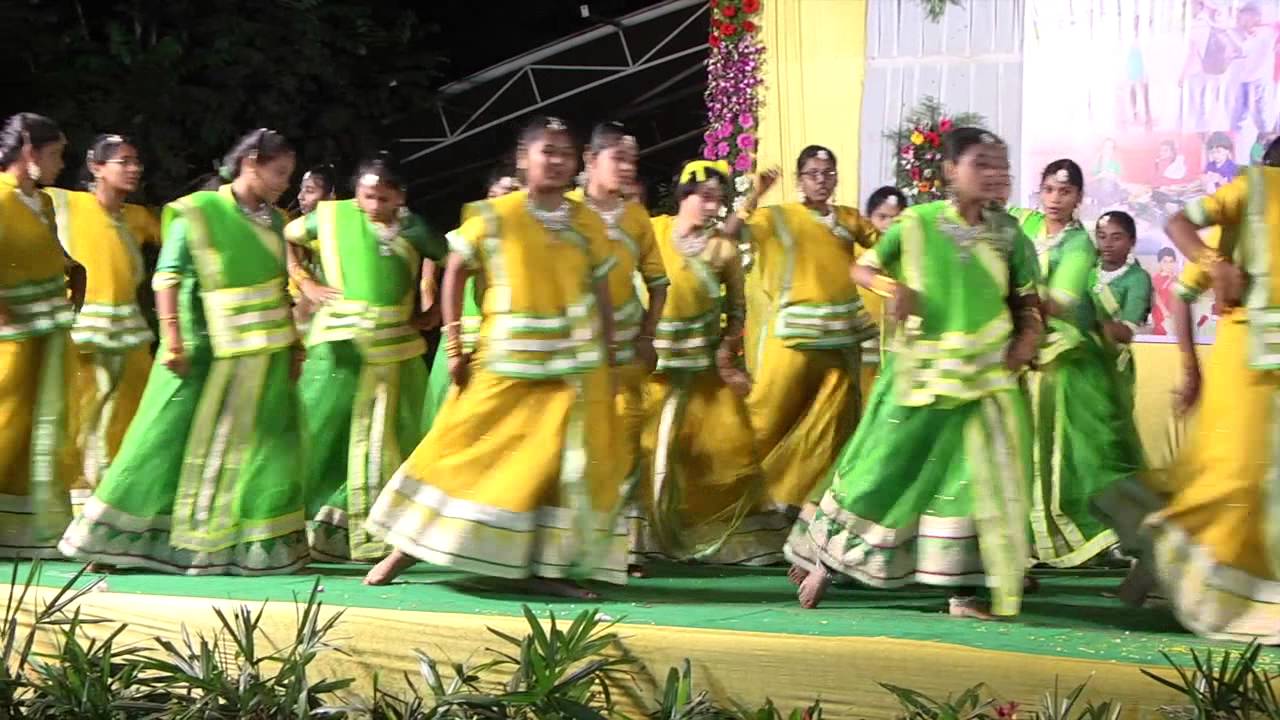 Annual day 2015-16 Dance performance by 7th, 8th&9th class girls - YouTube