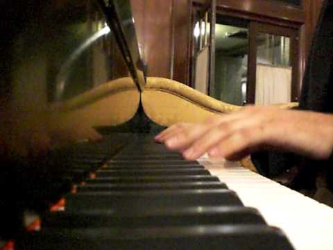 Steinway Hall, NYC - How does a u$s 100k piano sound like... (Schubert ...