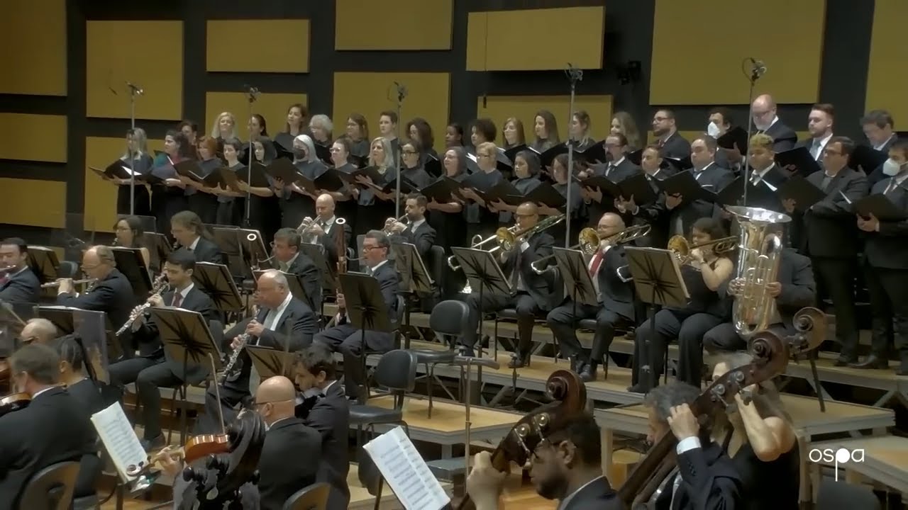 Harris, A. | A Medley of Well Known Carols - YouTube