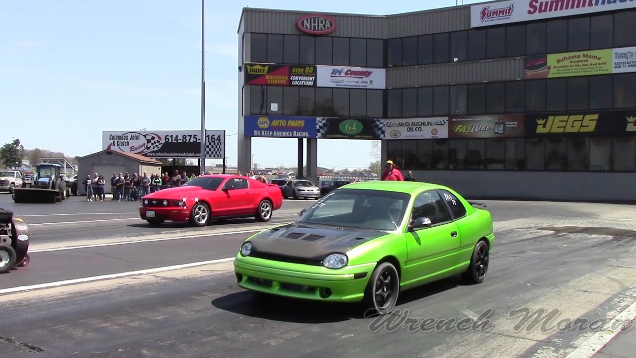 Econobox verses Muscle Car │ Who Wins This Drag Race? - YouTube