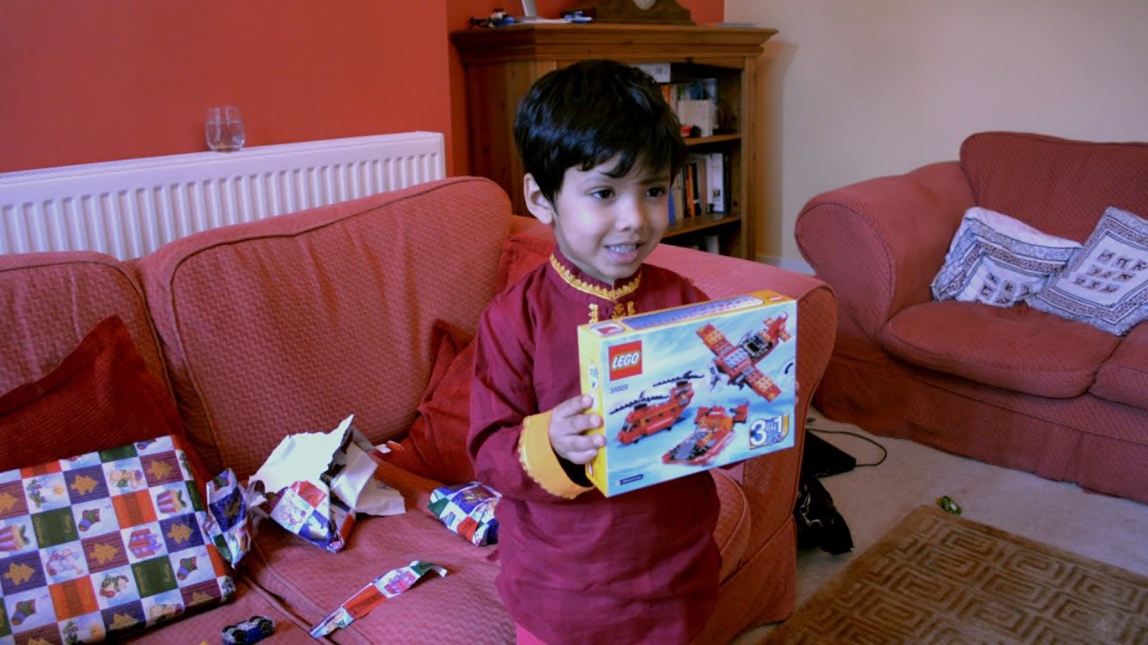 Rayan's Eid Presents - YouTube