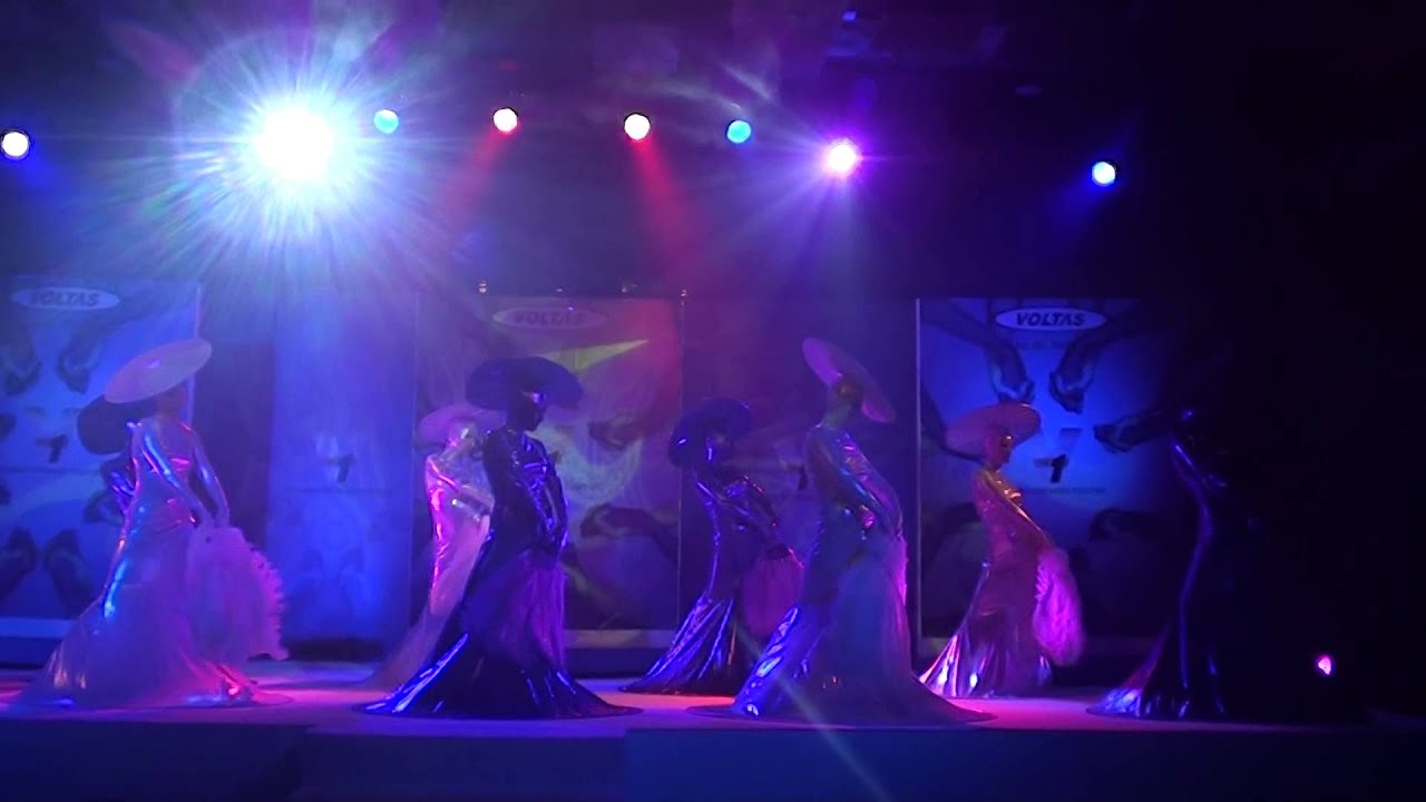 Floating Dance - YouTube