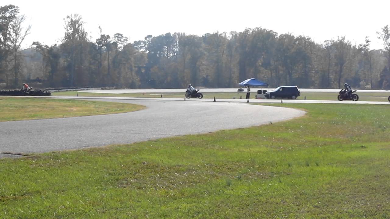 Little Tally US129 Photos Trackday "I" Passing on the Back Straight ...