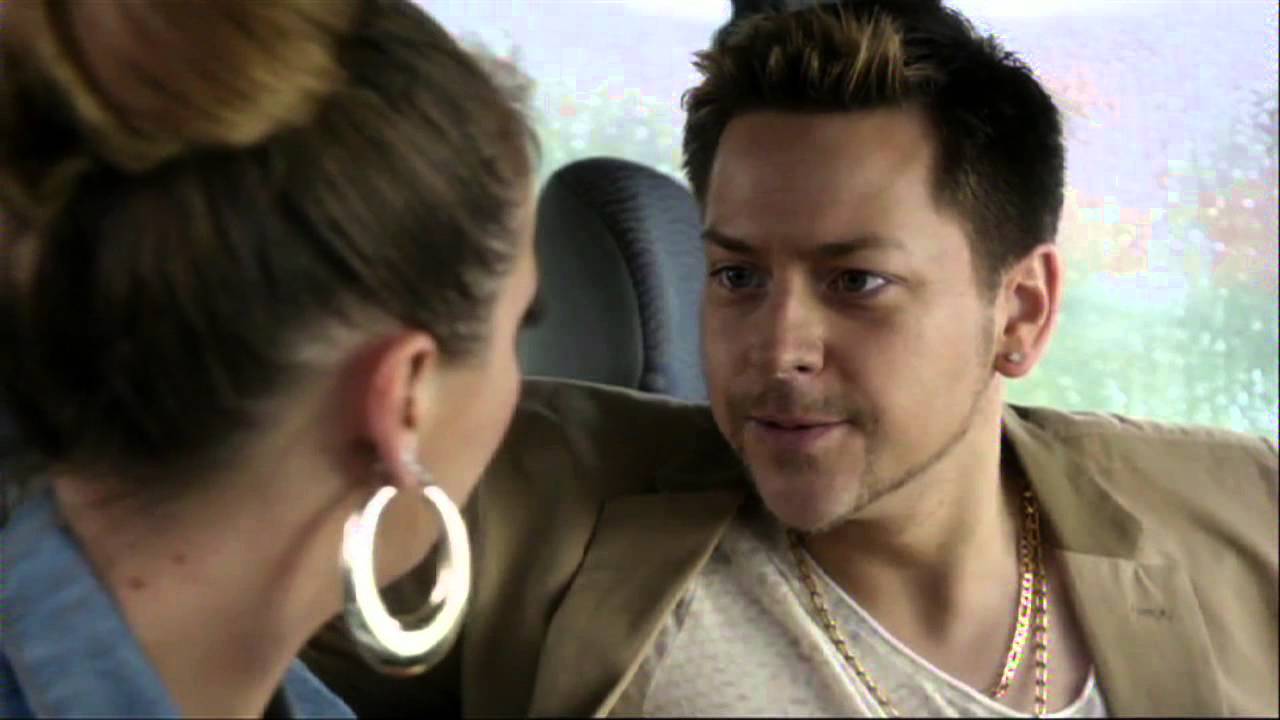 Neil Grainger in Hebburn - YouTube