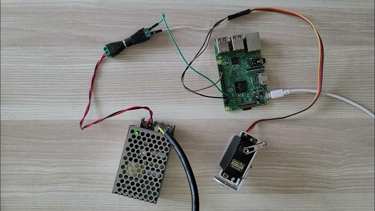Raspberry Pi 3 Model B + Servo (MG995) sweep demo - YouTube