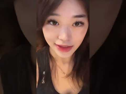 KOMPILASI VIDEO TIKTOK LIVY RENATA