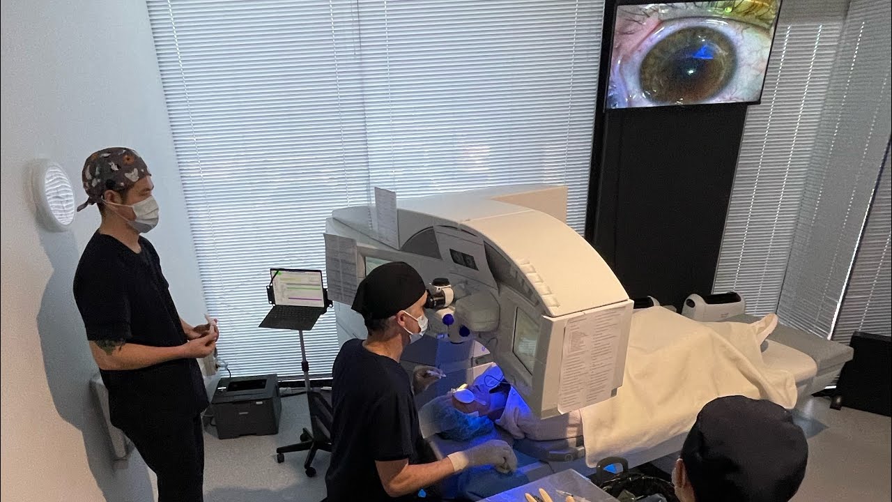 SMILE Laser Eye Surgery - Kayla’s Journey - YouTube