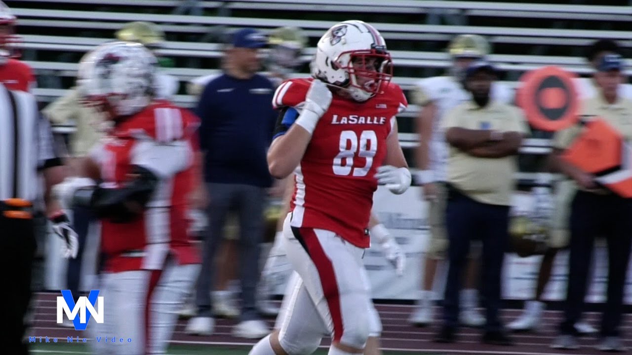 Devin Wallace First Varsity Reception - YouTube