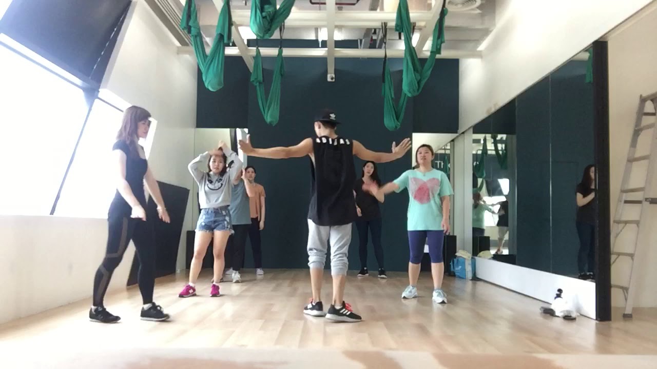 Nicki Minaj – Super Bass | Dance Fitness by Golfy | Give Me Five ...